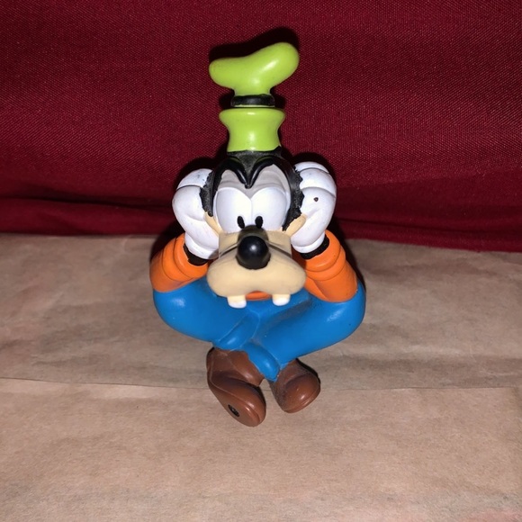 Toys | Disney Goofy Sitting Down Figureused Condition | Poshmark